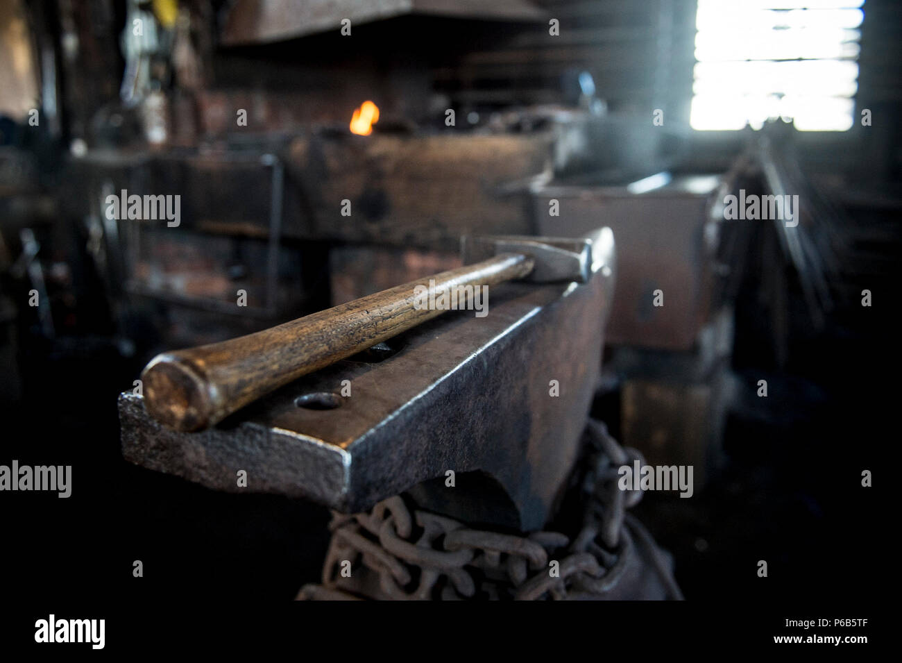 Blacksmithing Class High Resolution Stock Photography and Images - Alamy