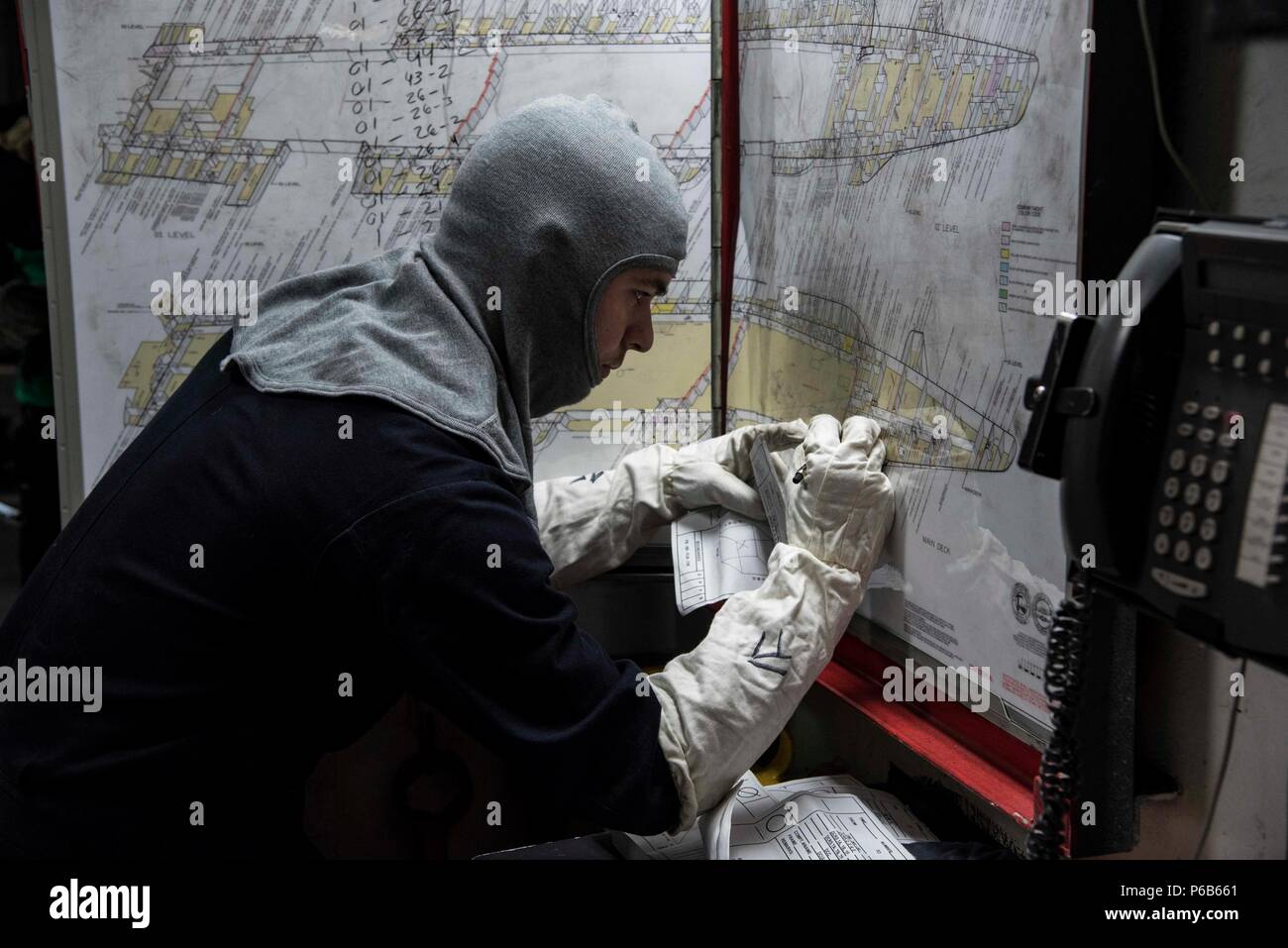 170214-N-QI061-116 ATLANTIC OCEAN (Feb. 14, 2017) Aviation Technician ...