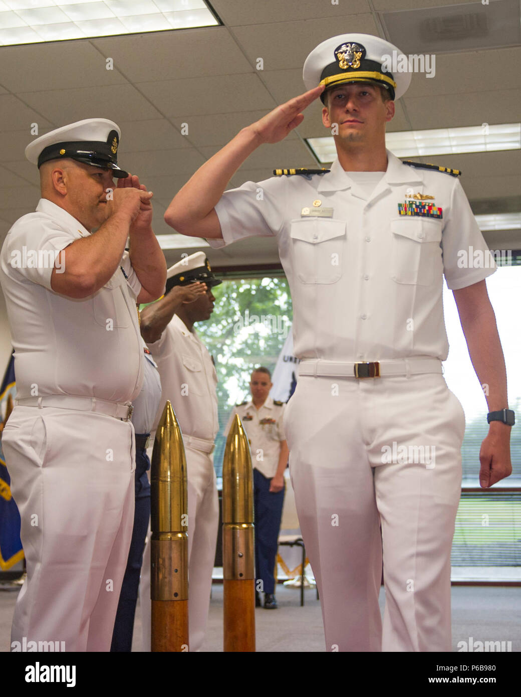 MILLINGTON, Tenn. (June 22, 2018) Lt. Cmdr. Erik Moss passes through ...