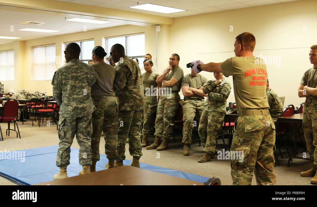 91st military police detachment hi-res stock photography and images - Alamy