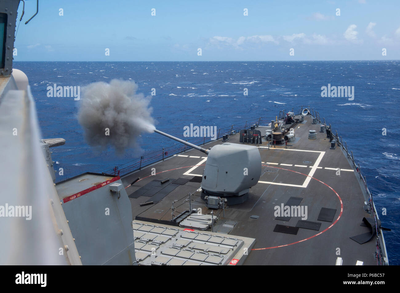 160521-N-ZK021-050 - PACIFIC OCEAN (May 21, 2016) - The Arleigh Burke ...