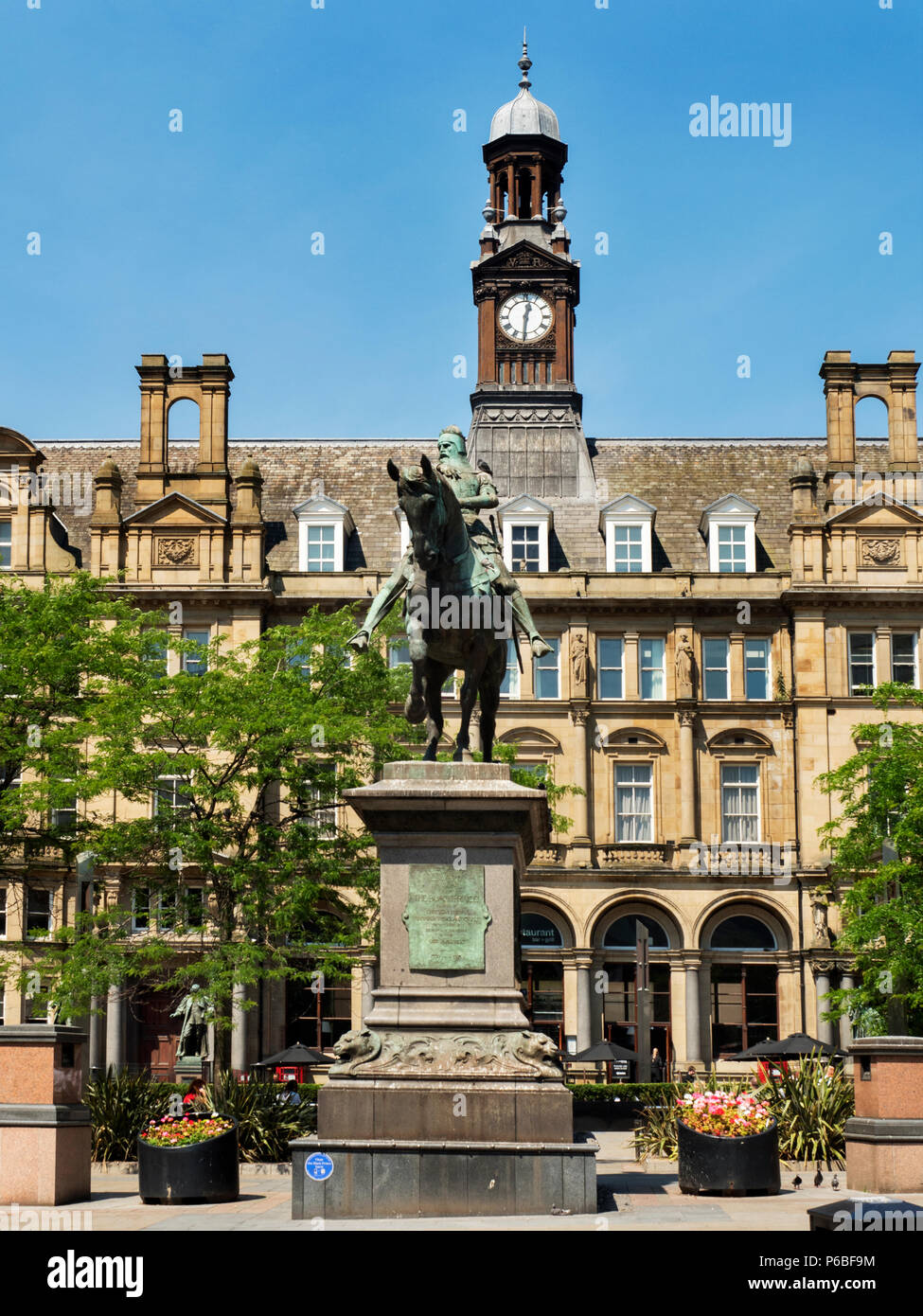 Yorkshire post clock tower leeds hi-res stock photography and images ...