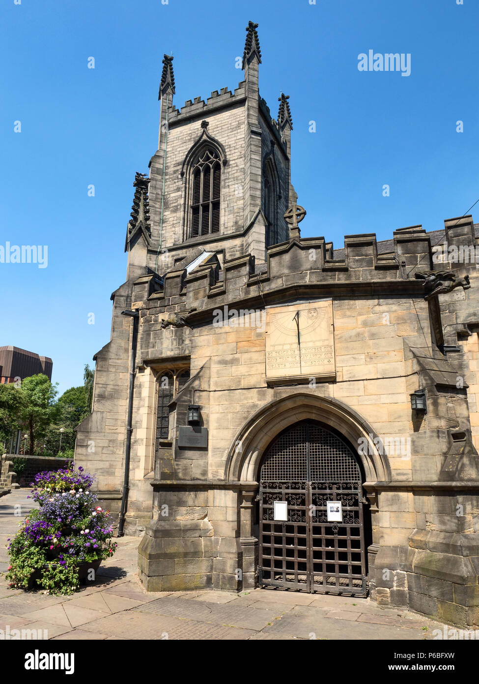Leeds city centre churches hi-res stock photography and images - Alamy