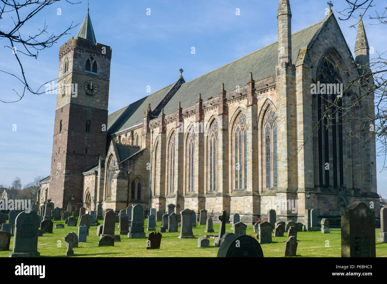 Dunblane cathedral hi-res stock photography and images - Alamy