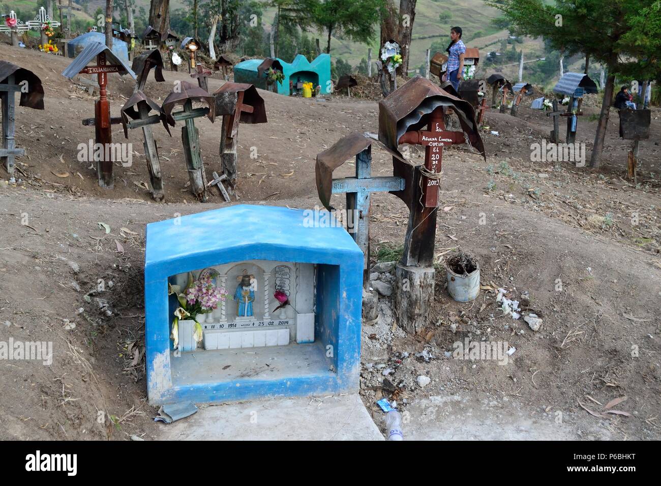 Day of The Dead - Cemetery in SANTA ROSA " Las Huaringas ...