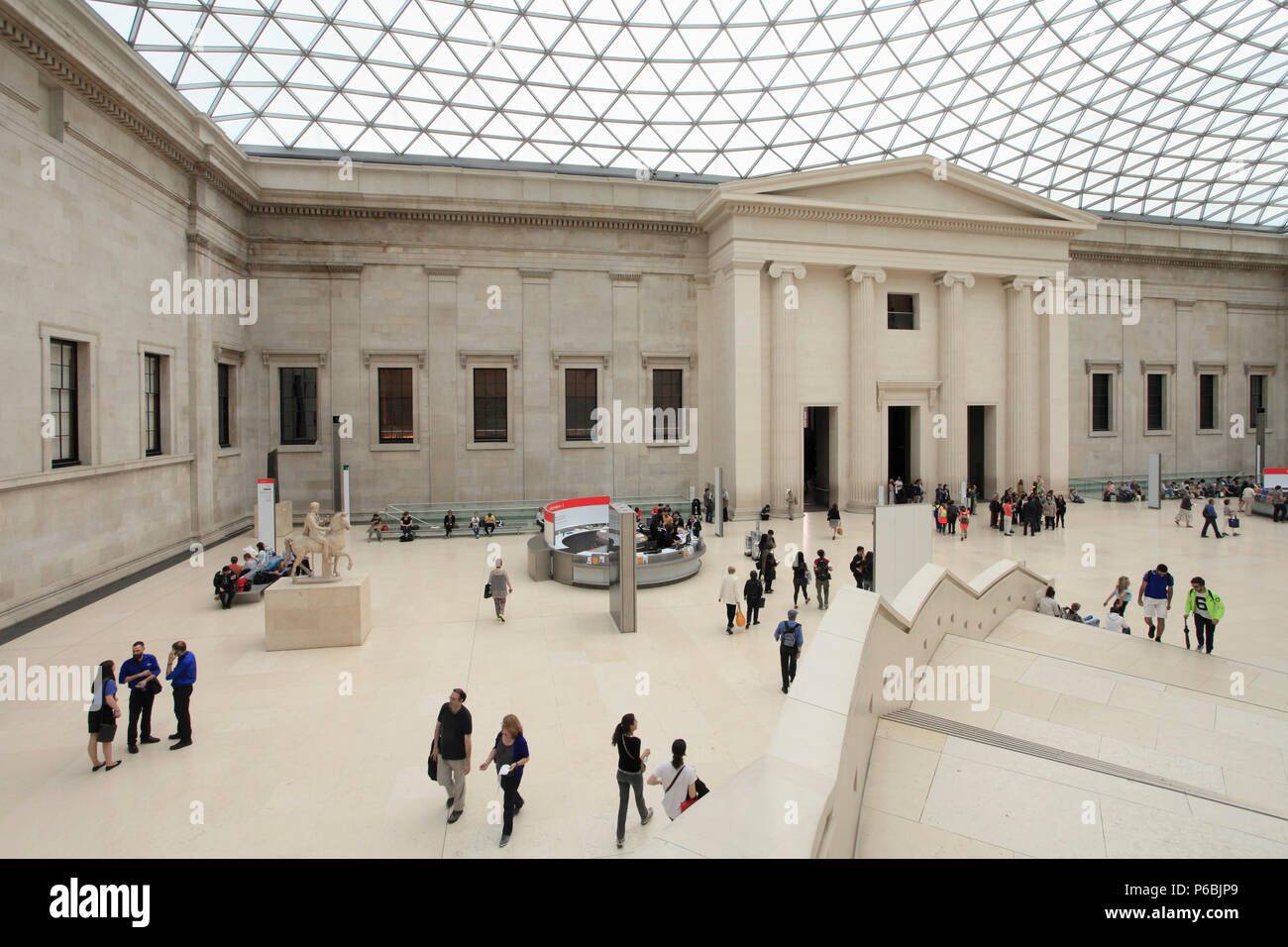 UK, England, London, British Museum, Great Court, people, Norman Foster ...