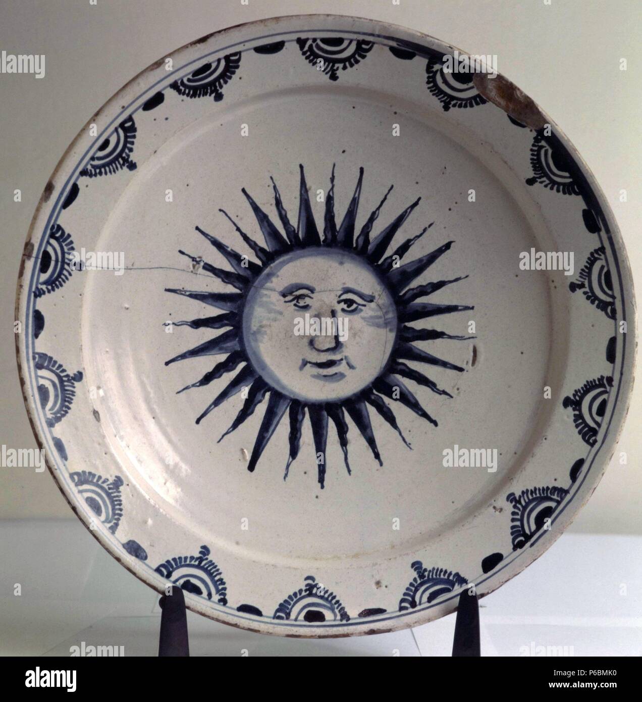 Blue plate, 18th century Stock Photo - Alamy