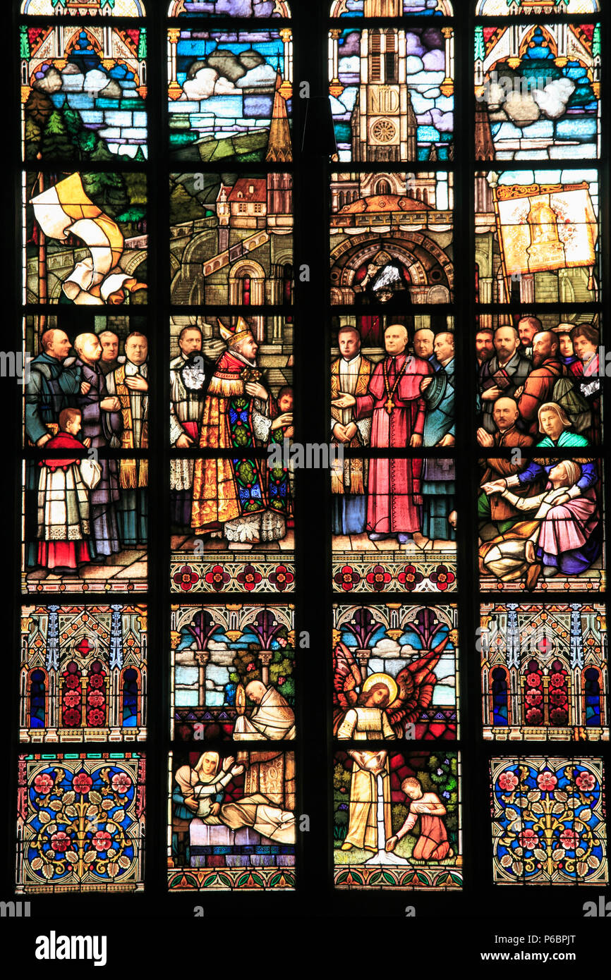 Austria, Upper Austria, Linz, New Cathedral, interior, stained glass ...