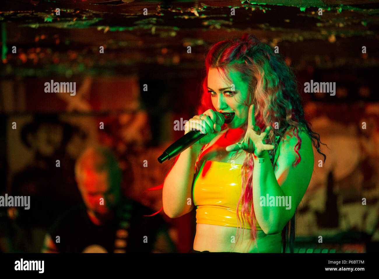 Skye sweetnam singer hi-res stock photography and images - Alamy