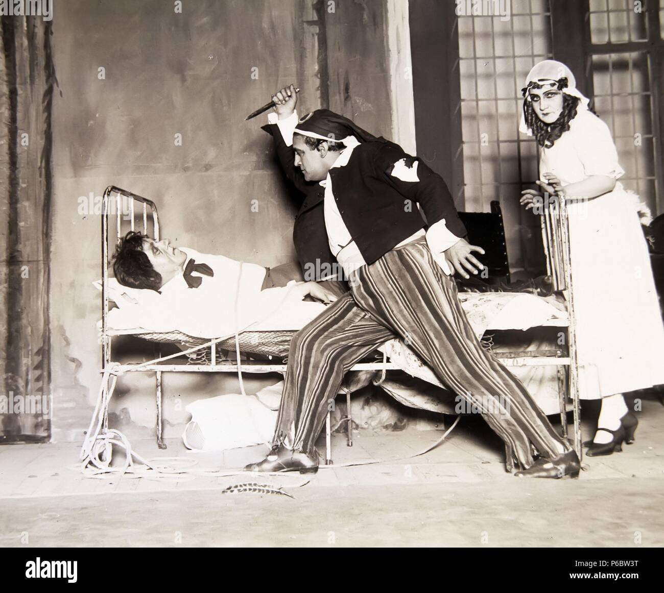 PIETRO MASCAGNI. COMPOSITOR ITALIANO. 1863 - 1945. ESCENA DE SU OPERA ...