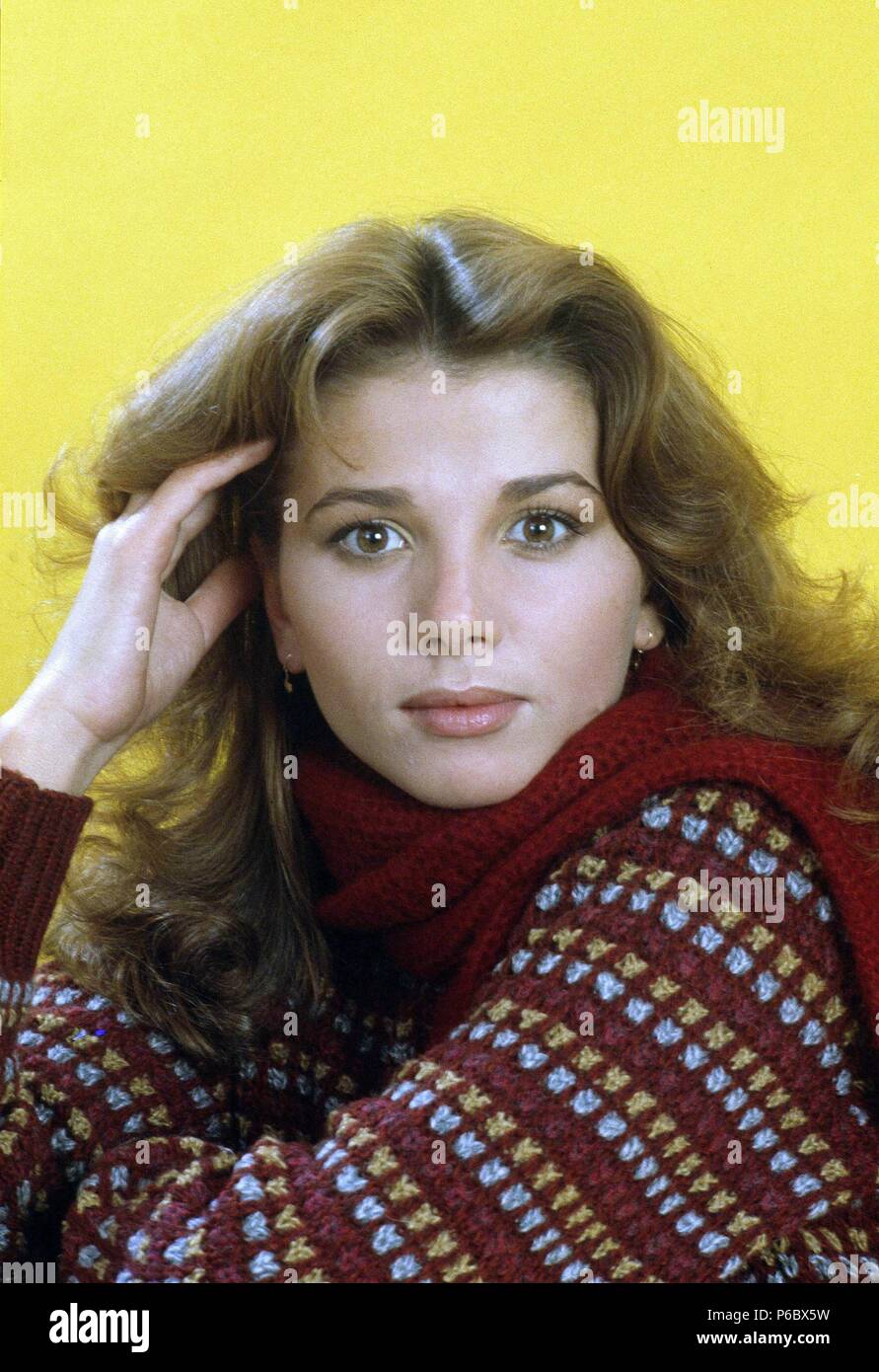 Actresses victoria abril hi-res stock photography and images - Alamy