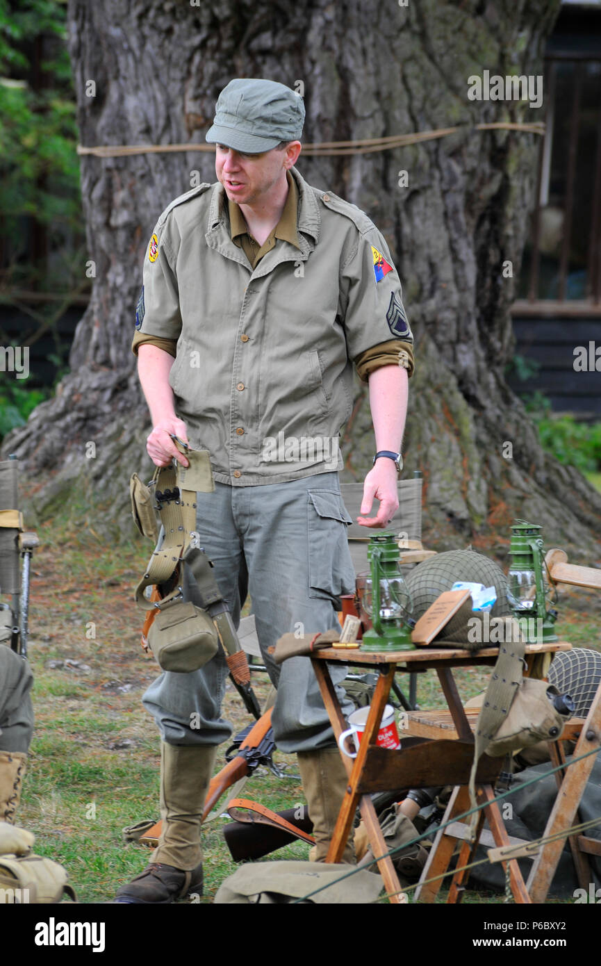 Ww2 reenactment hi-res stock photography and images - Alamy