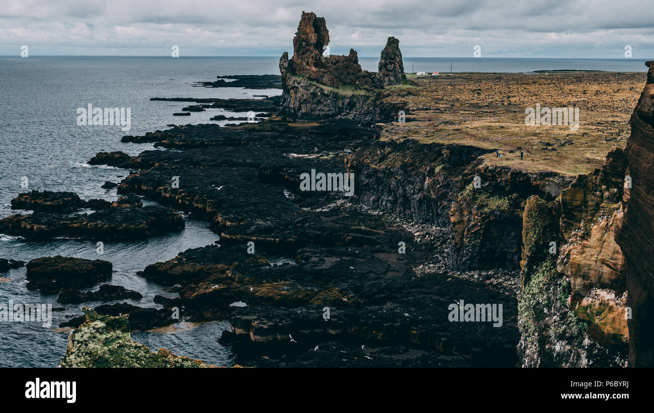 Black basalt gravel hi-res stock photography and images - Alamy