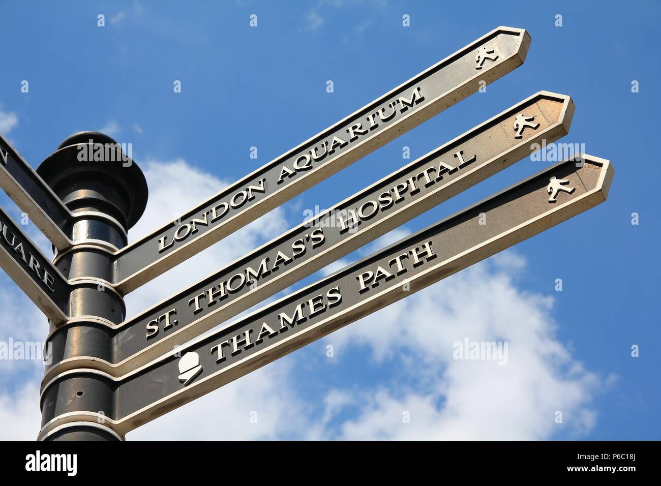 London, United Kingdom - sign with directions to landmarks Stock Photo ...