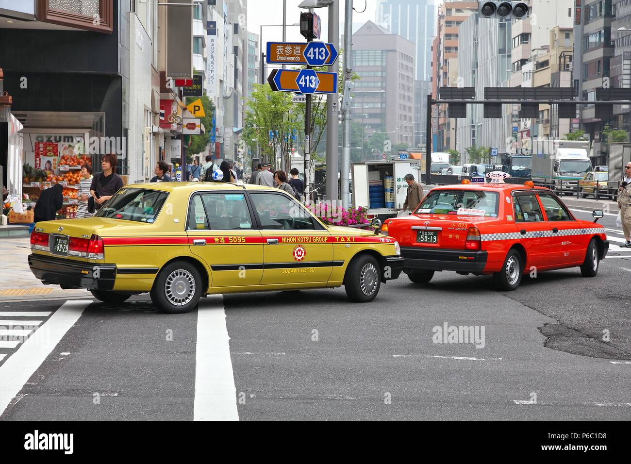 Japanese cabs hi-res stock photography and images - Alamy