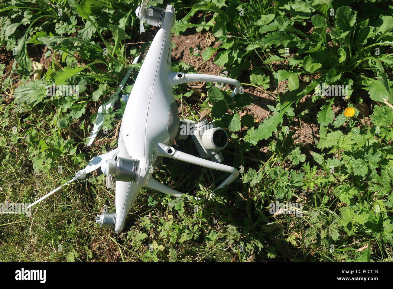 Downed drone hi-res stock photography and images - Alamy