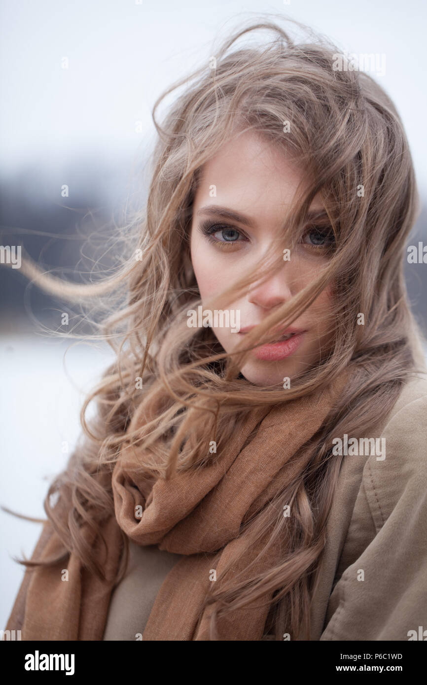 Blowing hair hi-res stock photography and images - Alamy