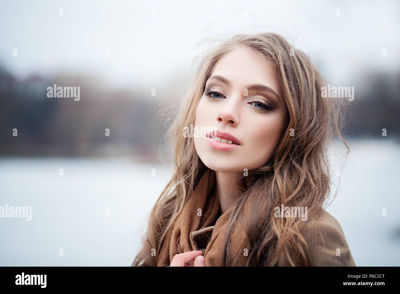 Nice woman hi-res stock photography and images - Alamy