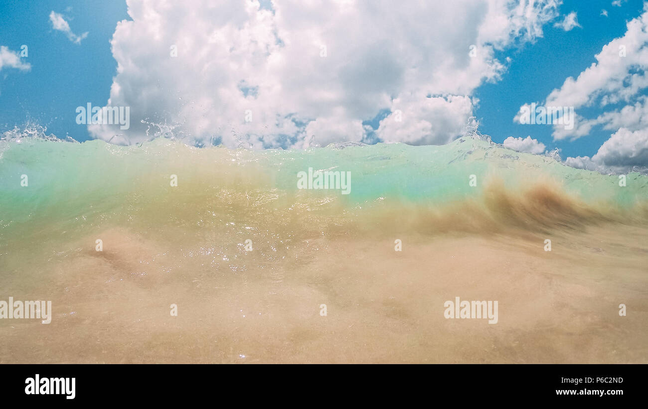 Wave caribbean hi-res stock photography and images - Alamy