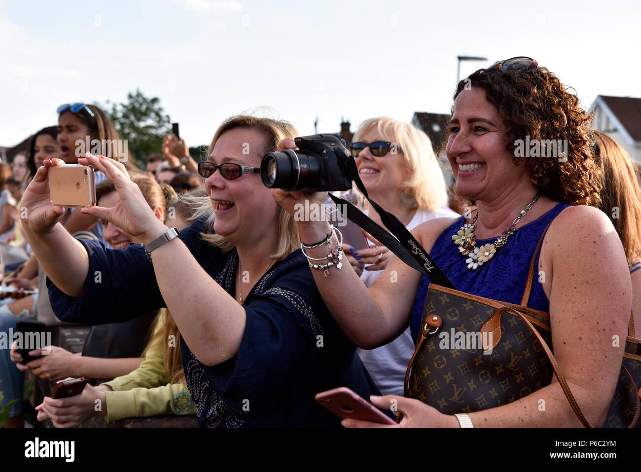 Arriving at school prom hi-res stock photography and images - Alamy
