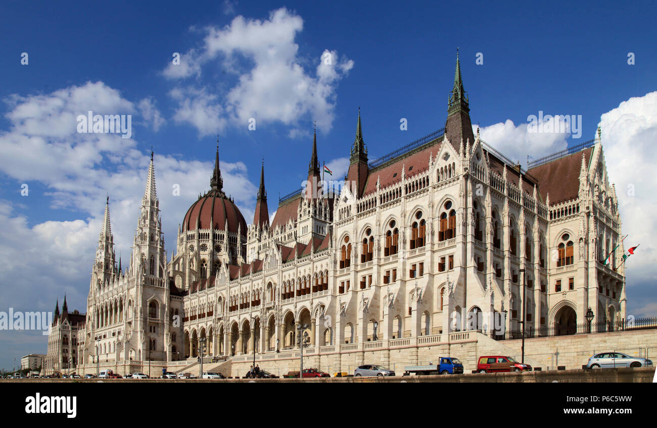 Hungary, Budapest, Parliament, Orsz‡gh‡z, government Stock Photo - Alamy