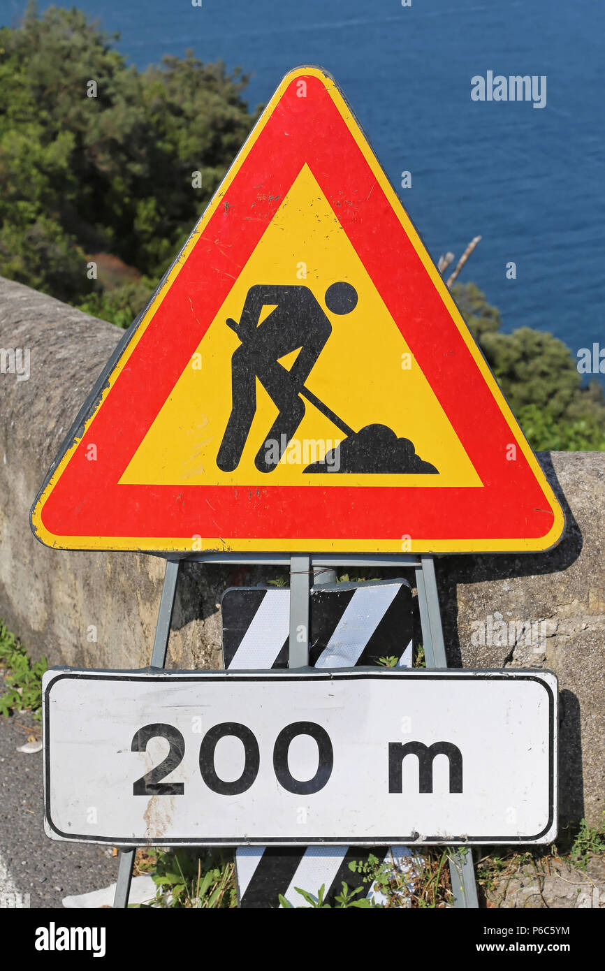Amalfi road sign hi-res stock photography and images - Alamy
