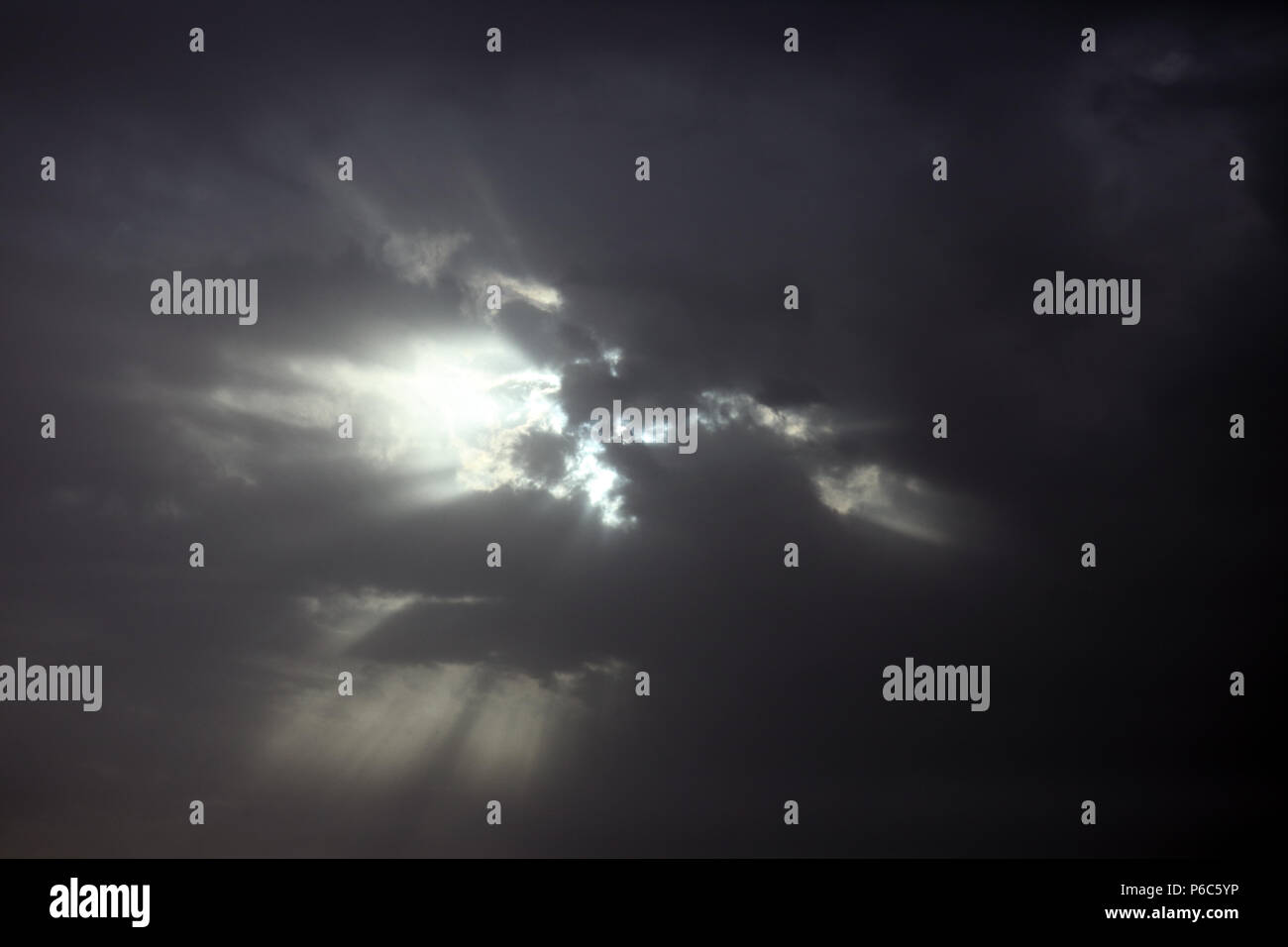 Dubai, United Arab Emirates, menacing clouds sky Stock Photo - Alamy