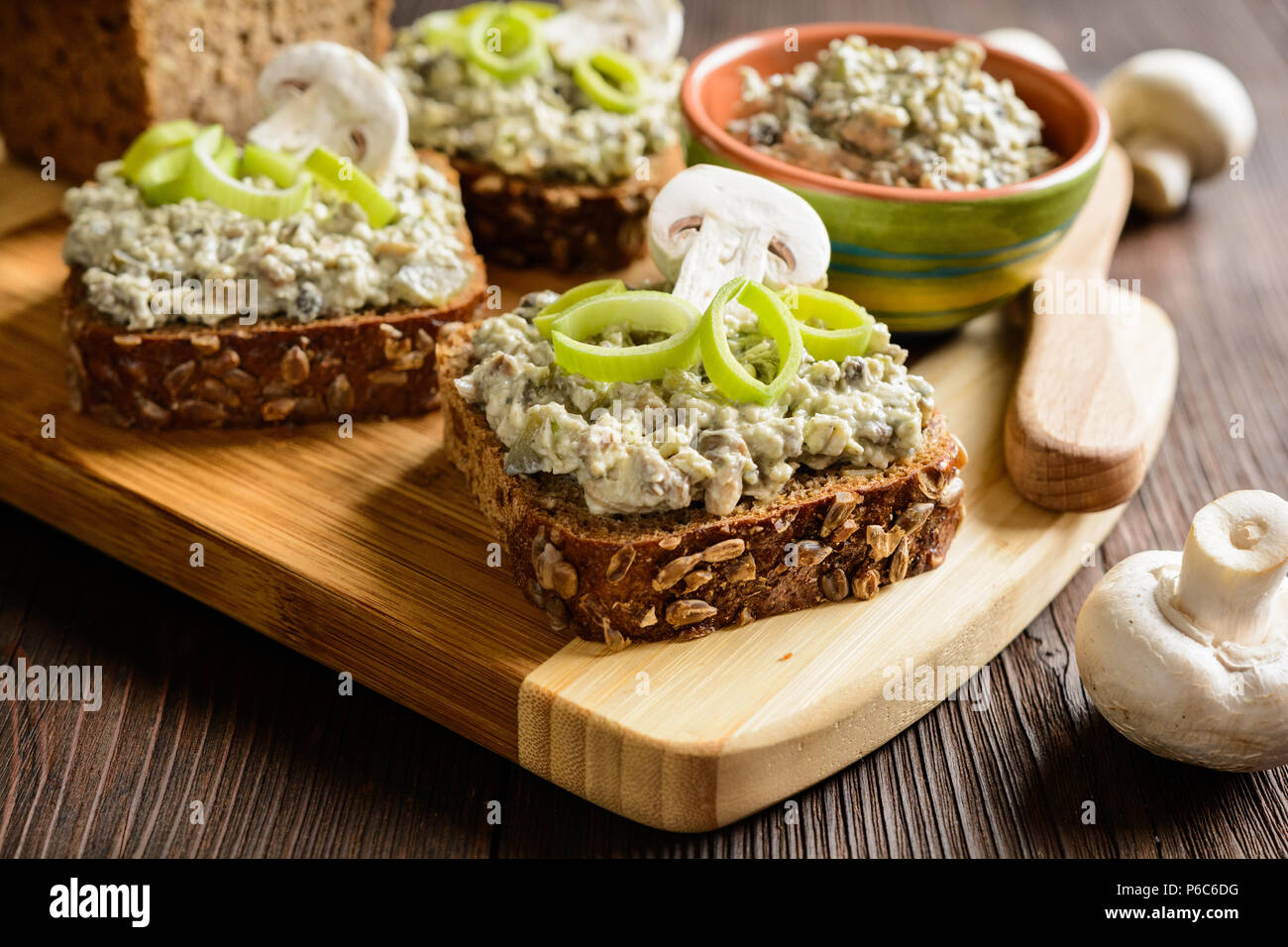 Toast cheese spread hi-res stock photography and images - Alamy