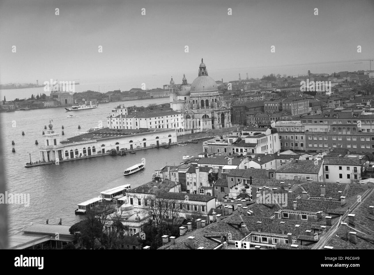 Venice - Italy. It is a wonderful place to take your love for a second ...