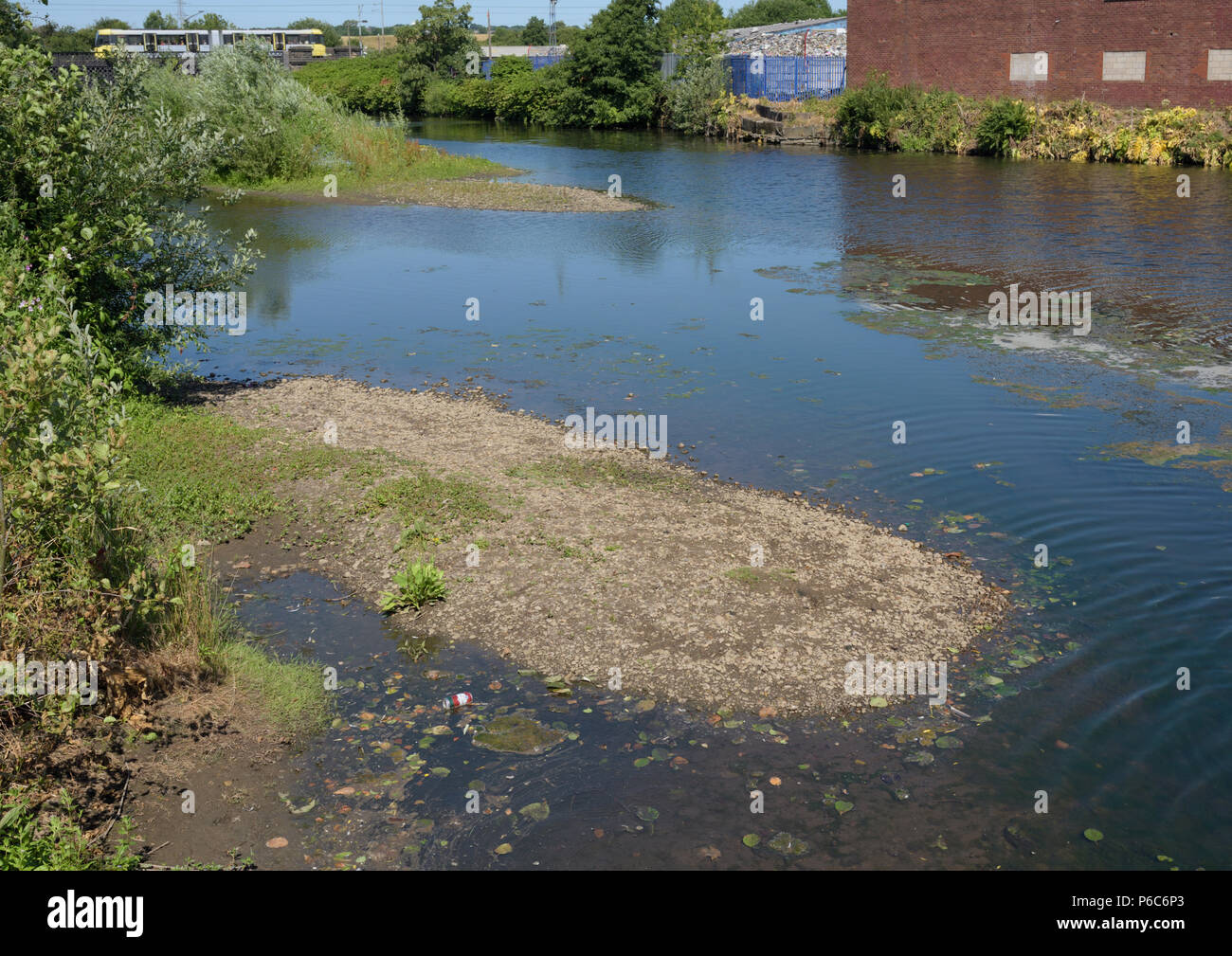 Gravel shoal in river hi-res stock photography and images - Alamy