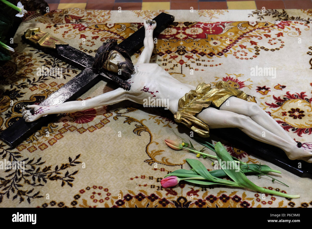 The crucifix in front of God's tomb, was exhibited on Holy Saturday and ...