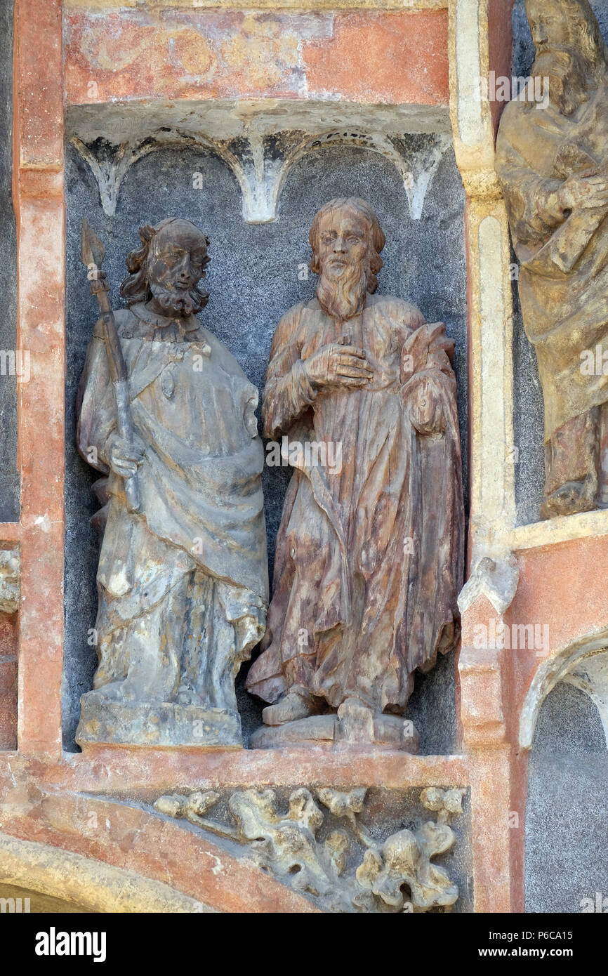 Medieval statues of catholic saints hi-res stock photography and images ...