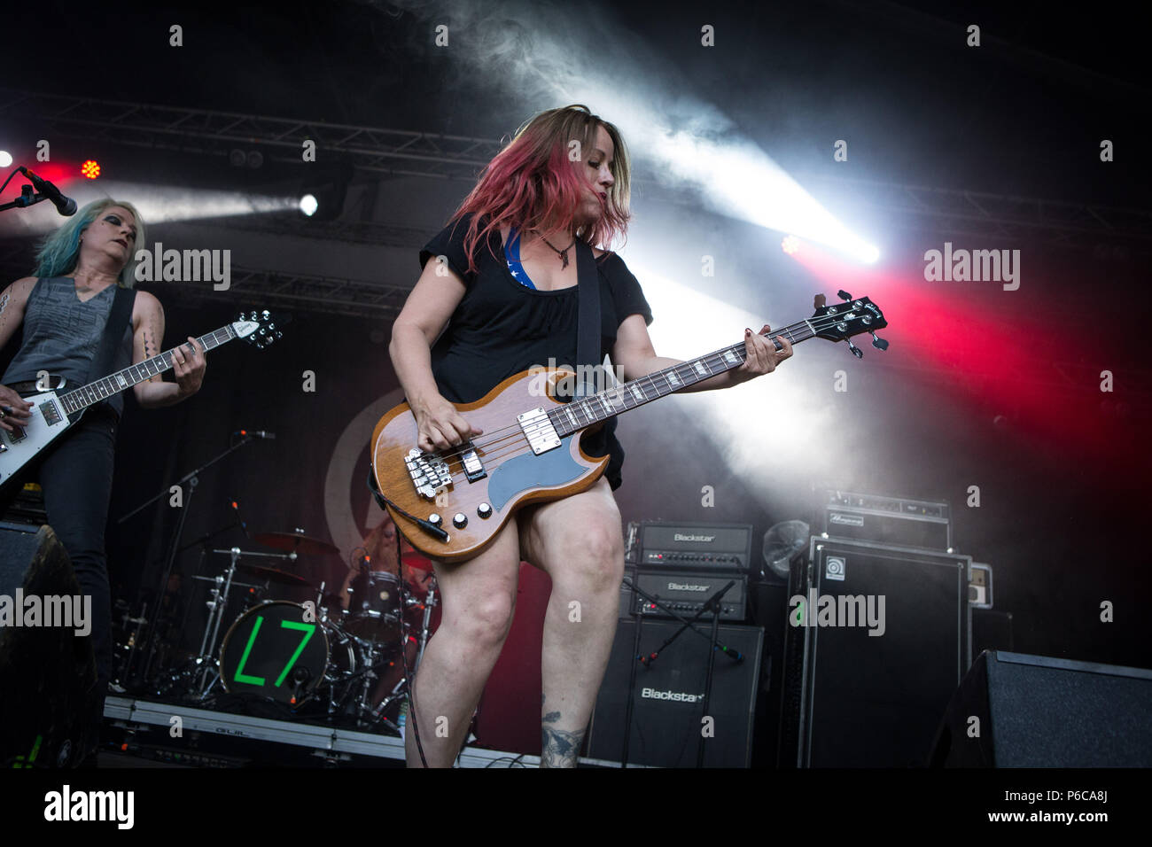 Jennifer finch hi-res stock photography and images - Alamy