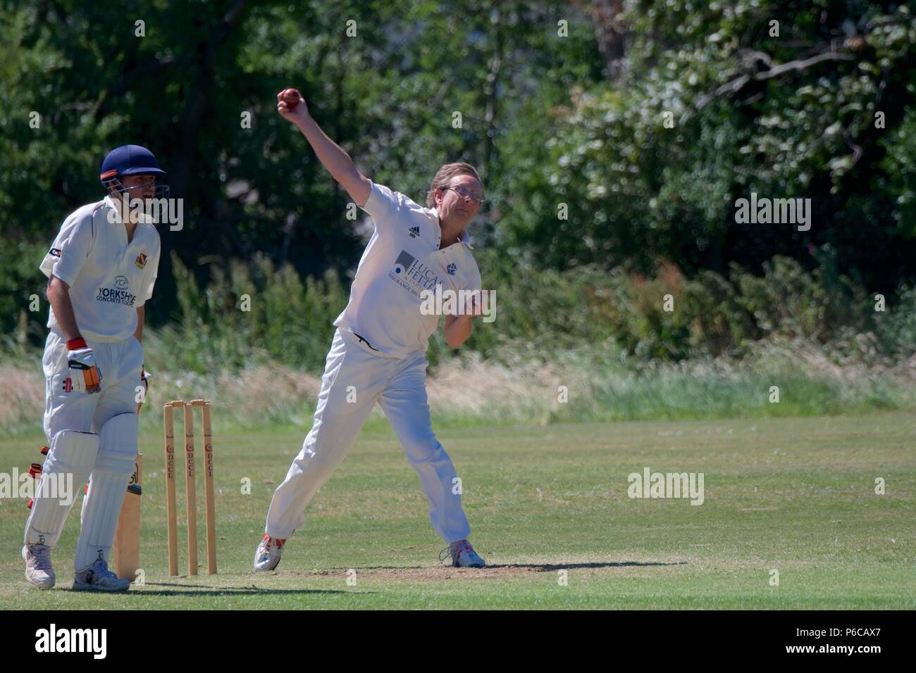 Cricket bowler hi-res stock photography and images - Alamy
