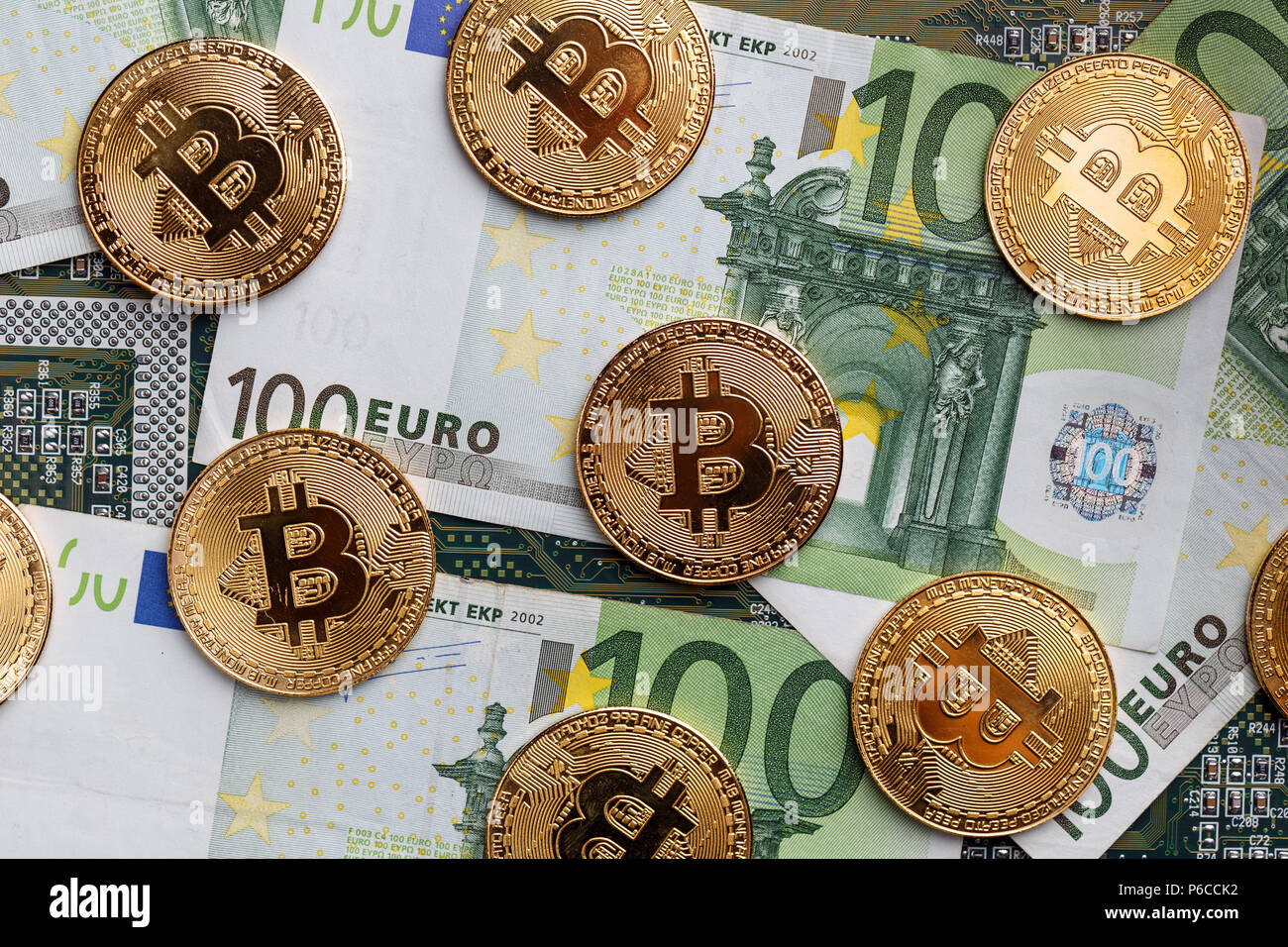 Money change chain hi-res stock photography and images - Alamy