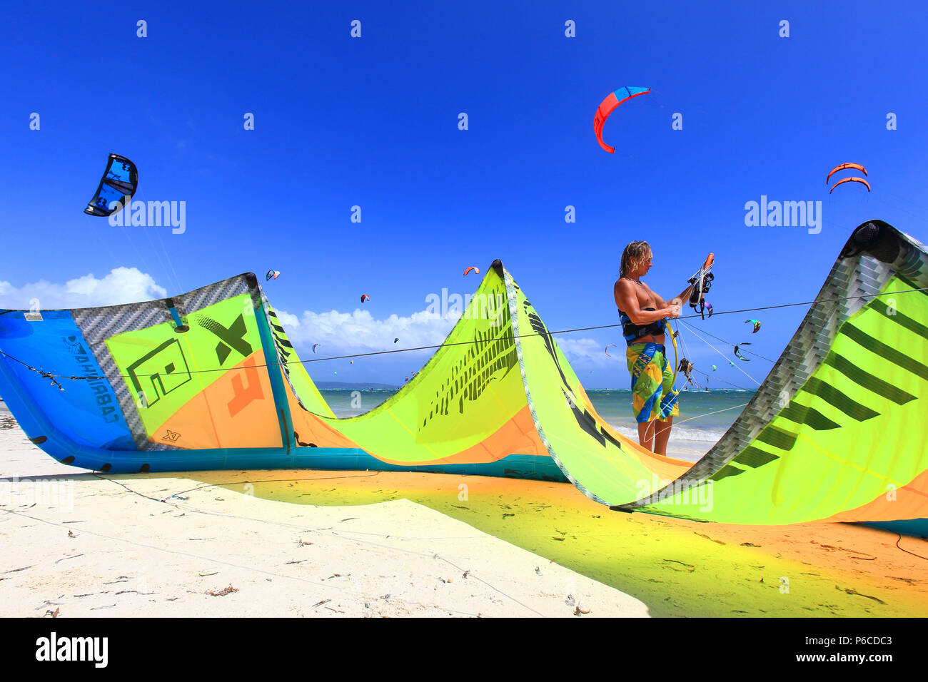 Asia people kite hi-res stock photography and images - Alamy