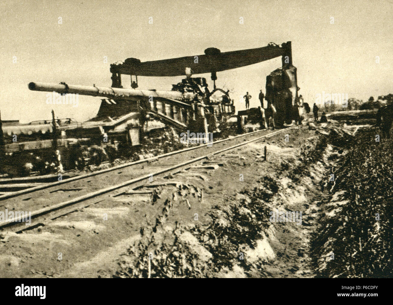German railway gun hi-res stock photography and images - Alamy