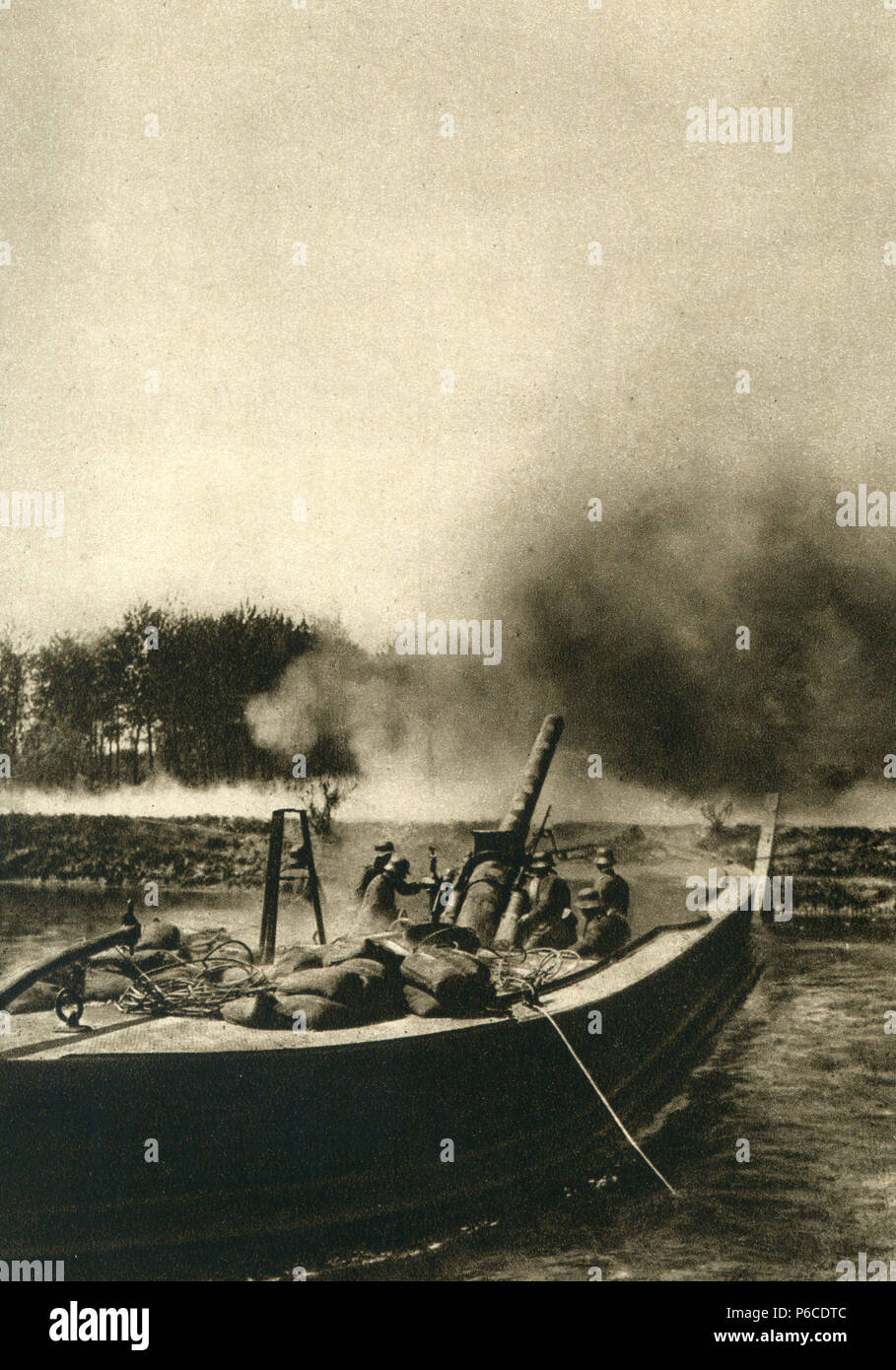 Artillery battery wwi hi-res stock photography and images - Alamy