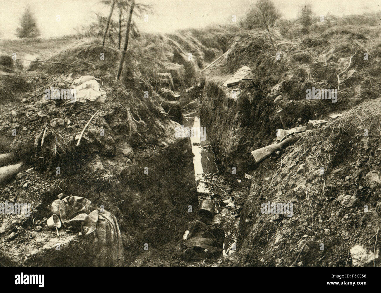 Trench warfare wwi hi-res stock photography and images - Alamy