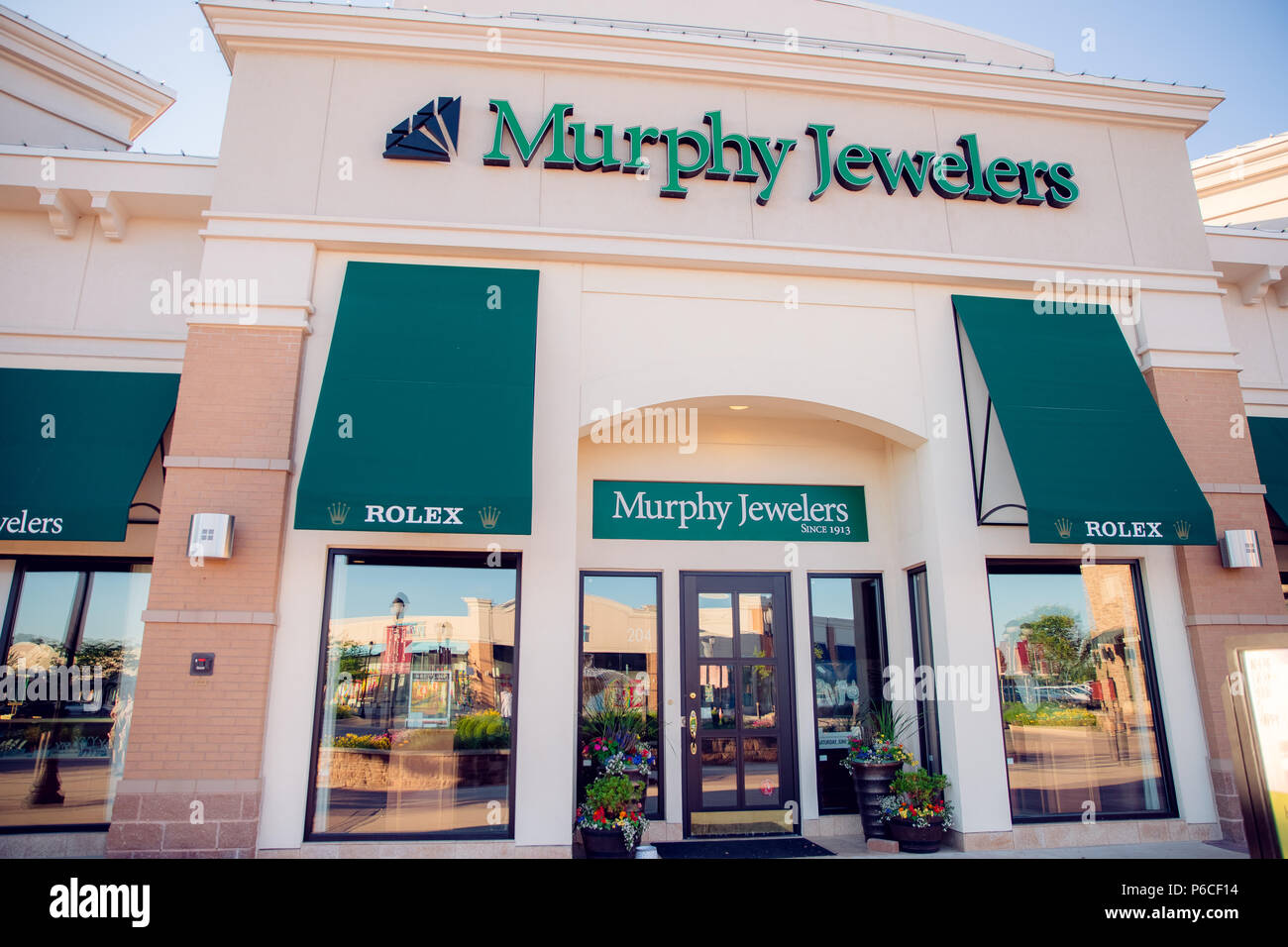 Philadelphia, Pennsylvania, June 19, 2018: Murphy Jewelers store front ...