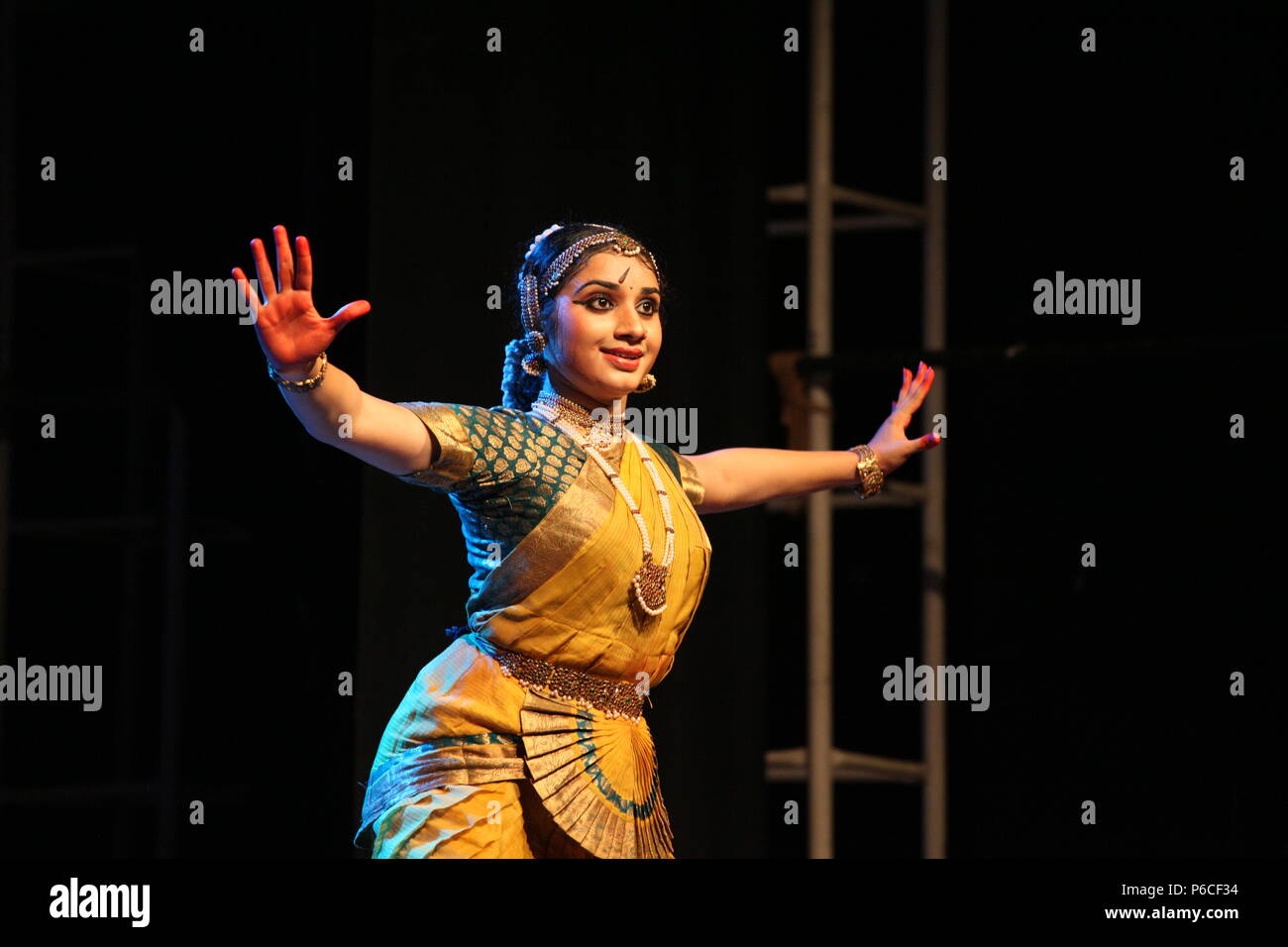 Bharata Classical Dance Tamil Nadu High Resolution Stock Photography ...