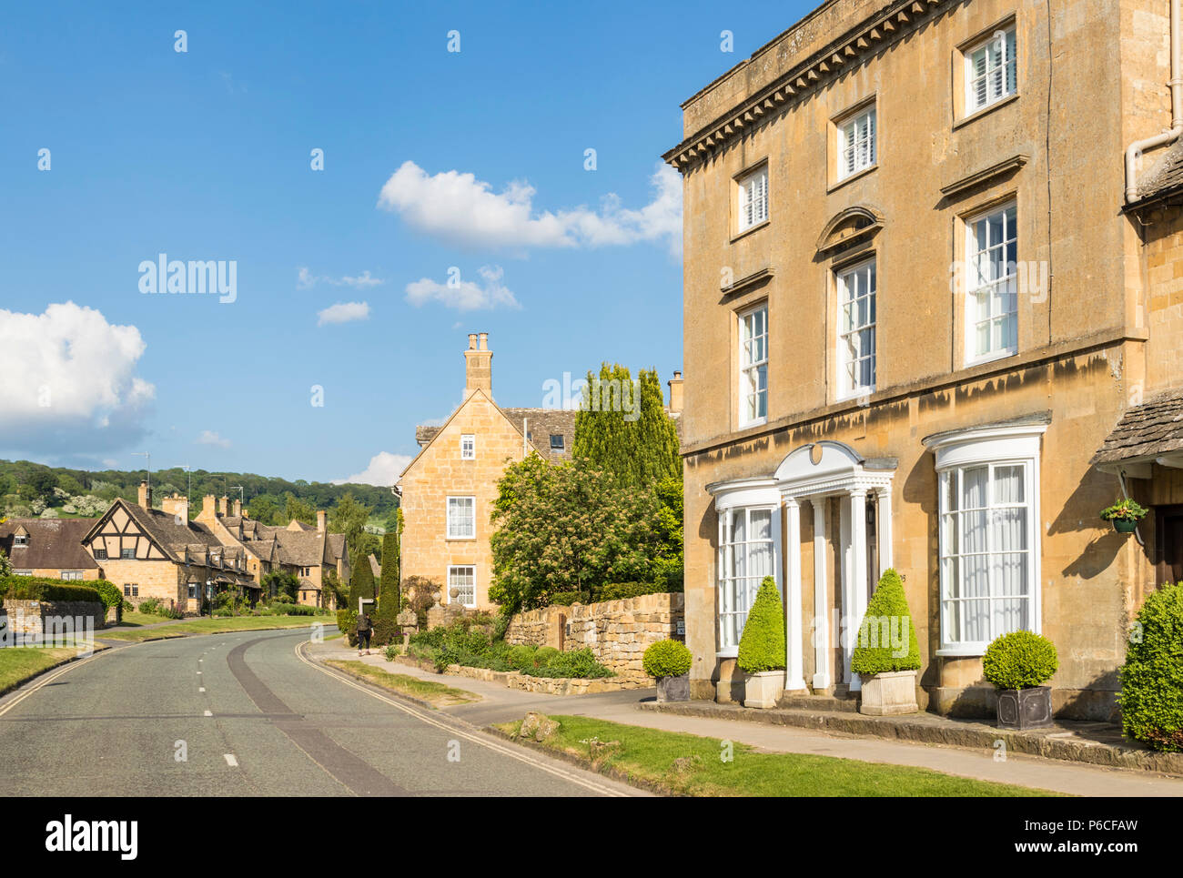 Cotswolds village of broadway cotswolds broadway village uk the ...