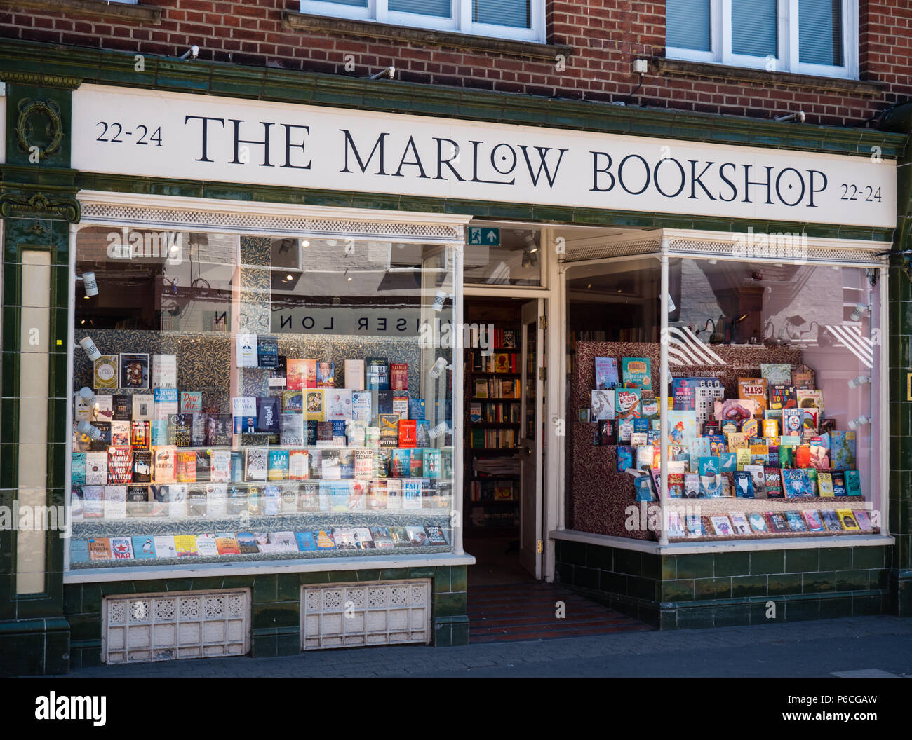 Bookshop Gb High Resolution Stock Photography and Images - Alamy