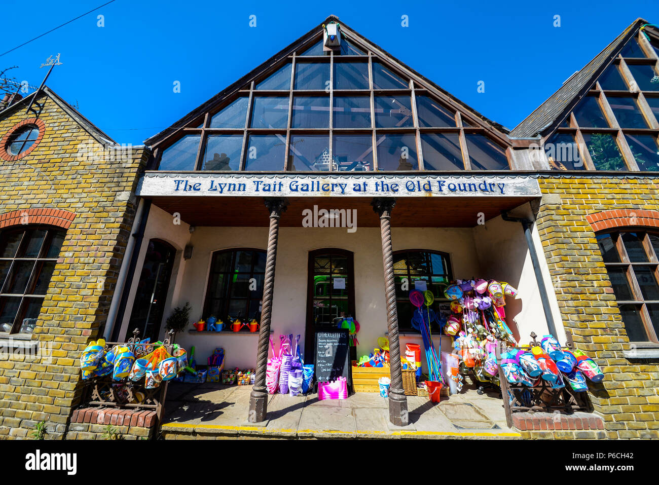 The Lynn Tait Gallery at the Old Foundry, Old Leigh, Leigh on Sea ...