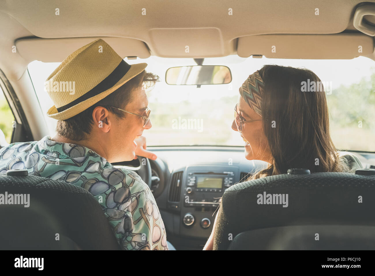 Young modern couple driving hi-res stock photography and images - Alamy