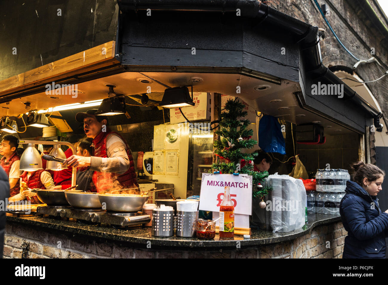 Chinese food stand hi-res stock photography and images - Alamy