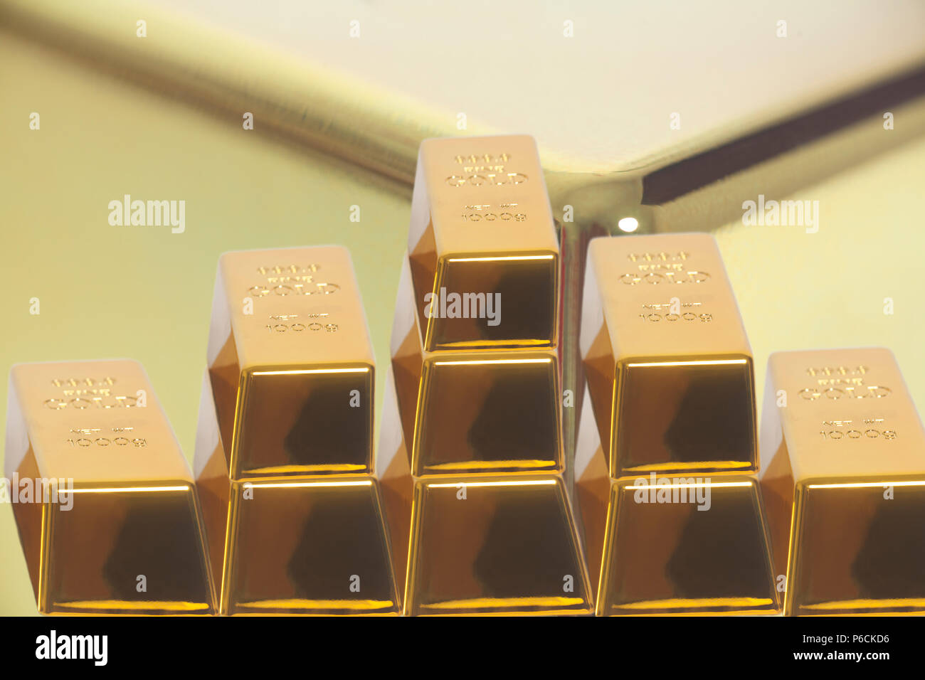 Stacked bullion bars hi-res stock photography and images - Alamy