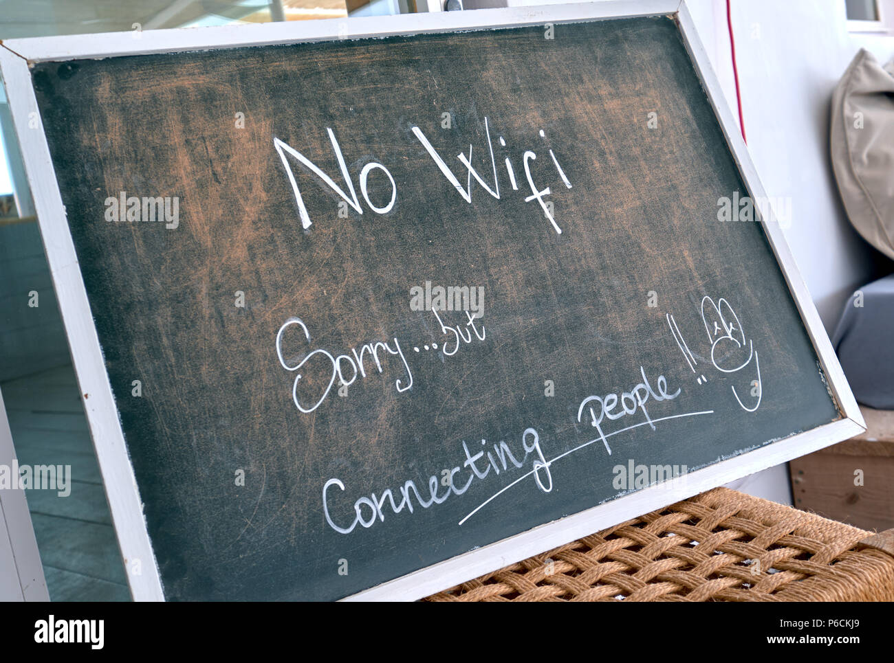 No wifi hi-res stock photography and images - Alamy
