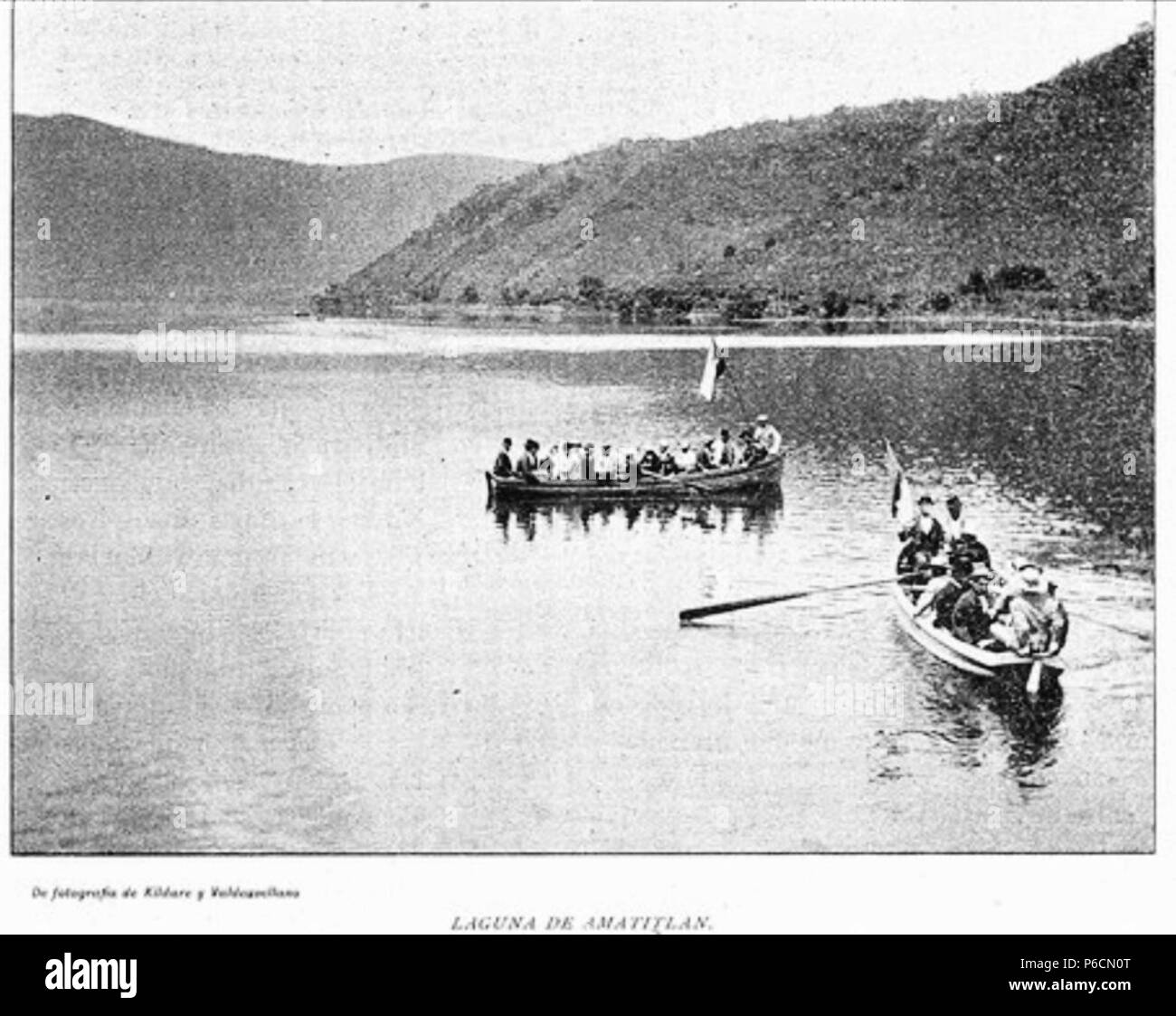 Lago de amatitlan guatemala hi-res stock photography and images - Alamy