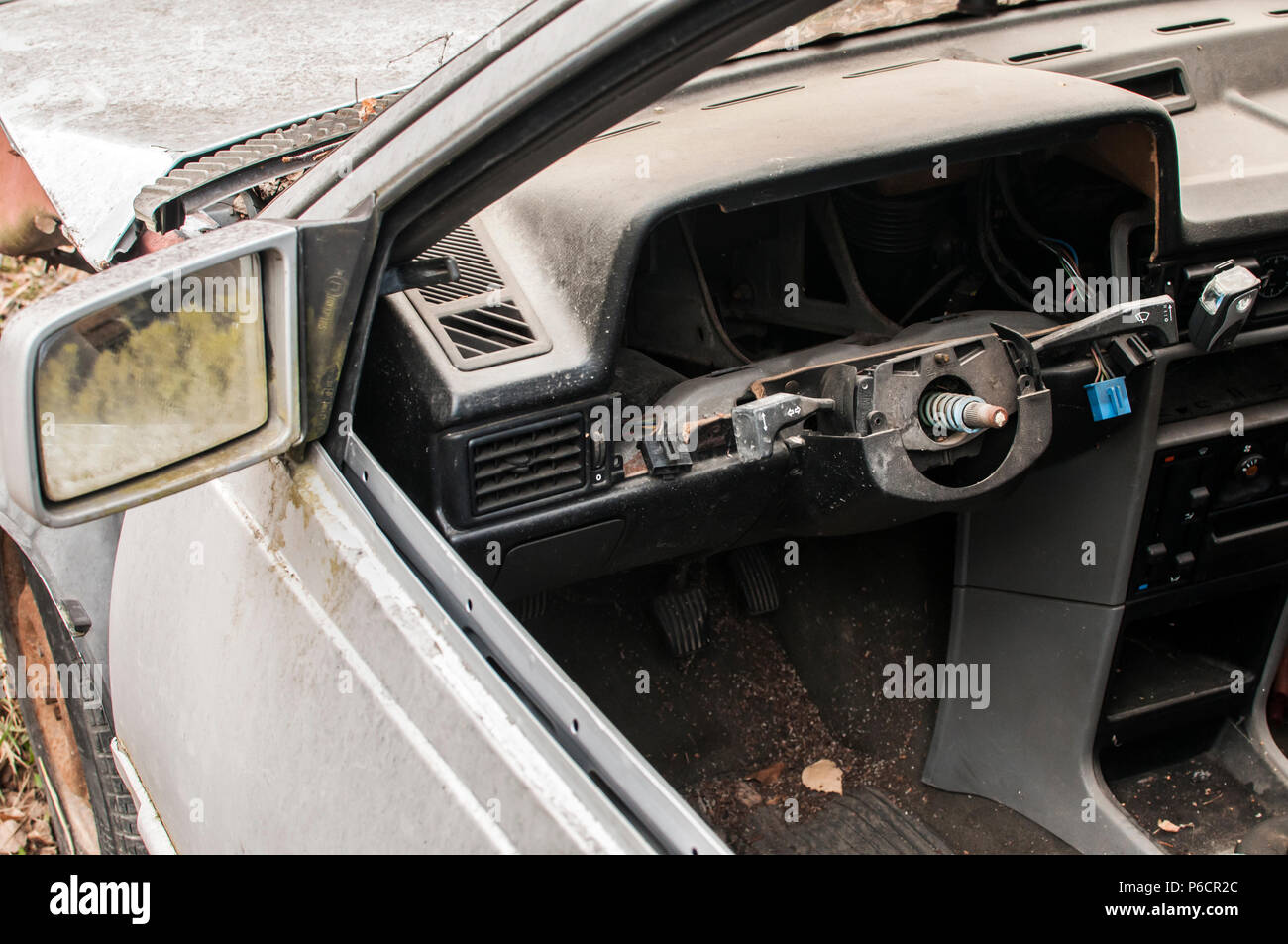 Abandoned crashed destroyed broken car dashboard Stock Photo - Alamy